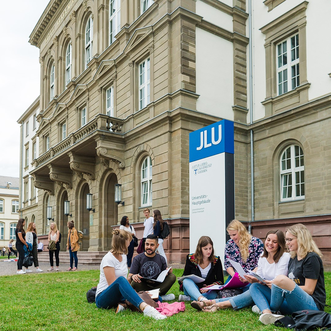 Justus Liebig University Giessen di Jerman – Konsultan Pendidikan Luar ...